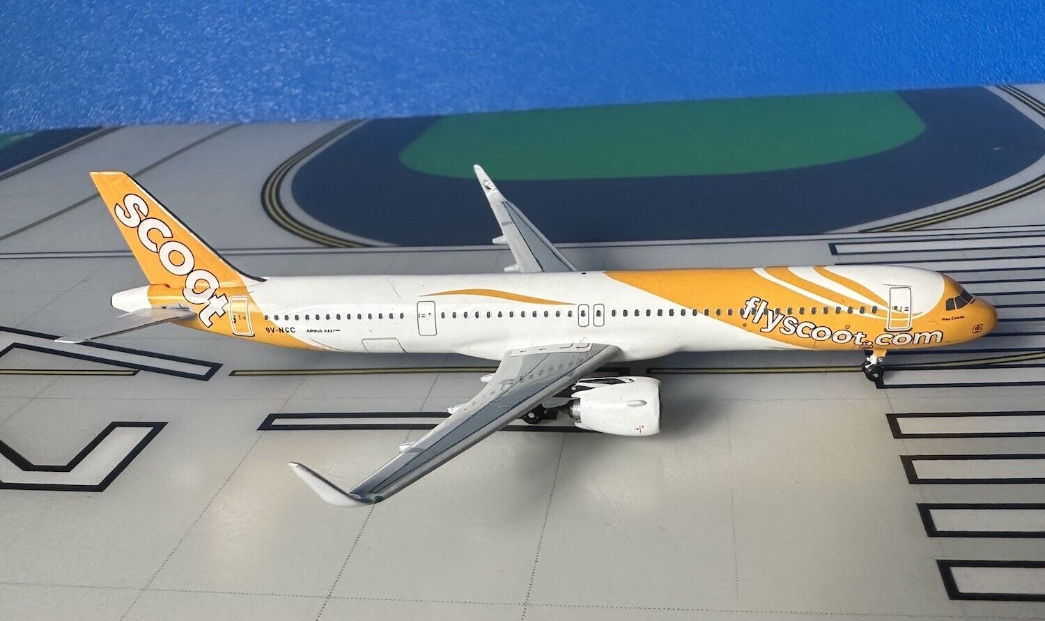 Scoot Airbus A320Neo 9V-NCC current colors 1/400 scale diecast Aerocla ...