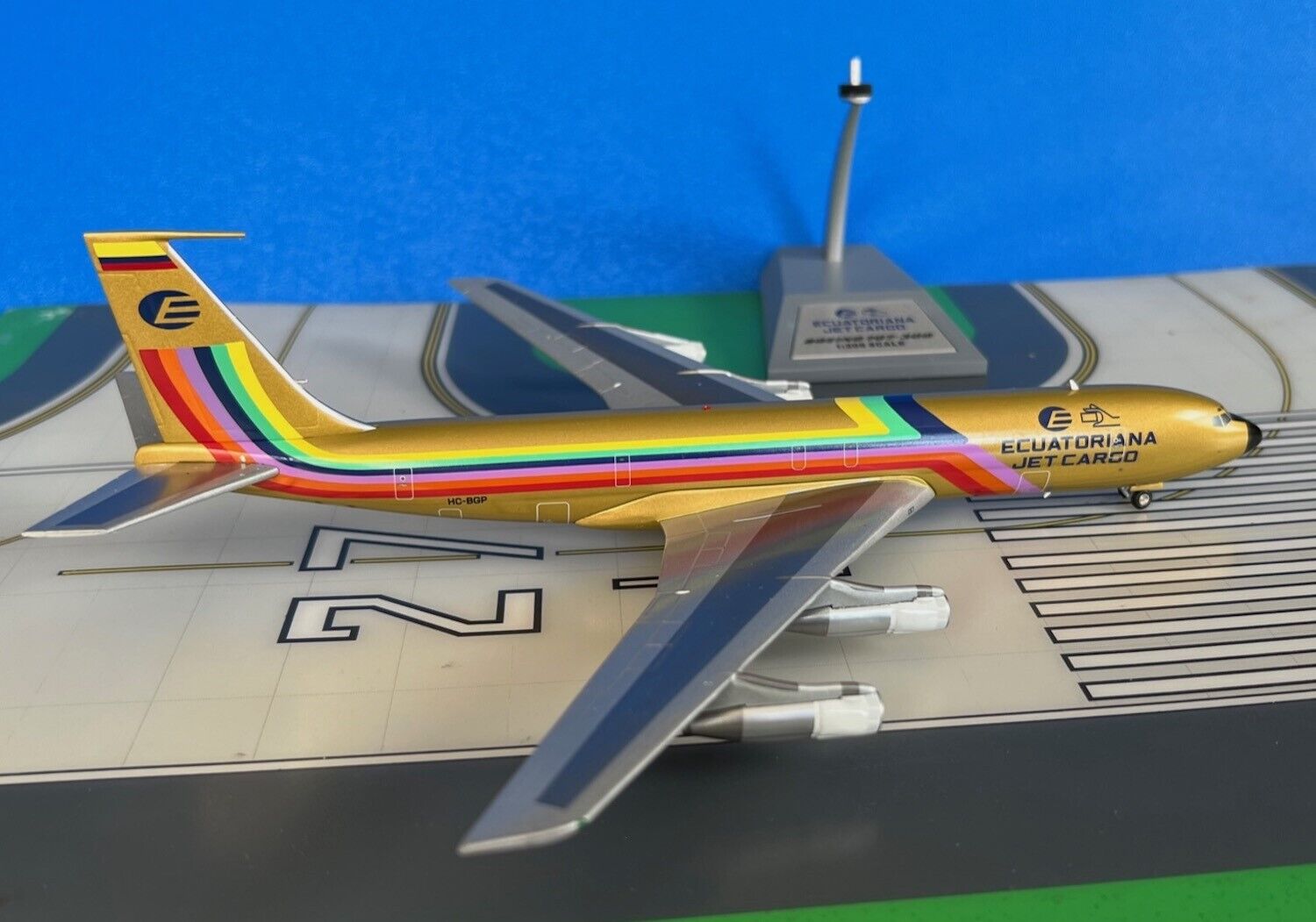 Ecuatoriana Boeing 707-320C HC-BGP Jet Cargo 1/200 scale diecast Infli ...