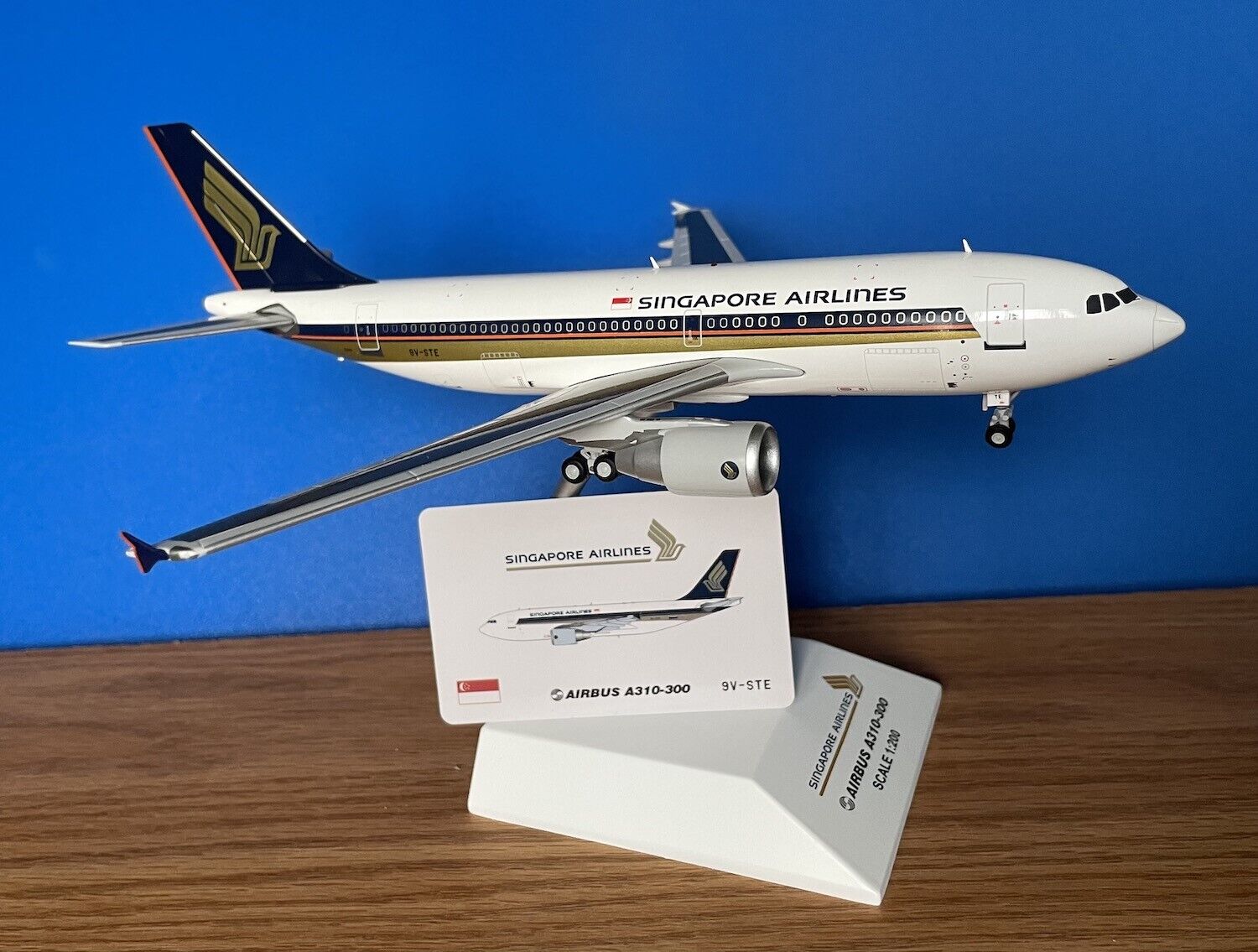 Singapore Airlines Airbus A310-300 9V-STE final 1/200 scale diecast JC ...